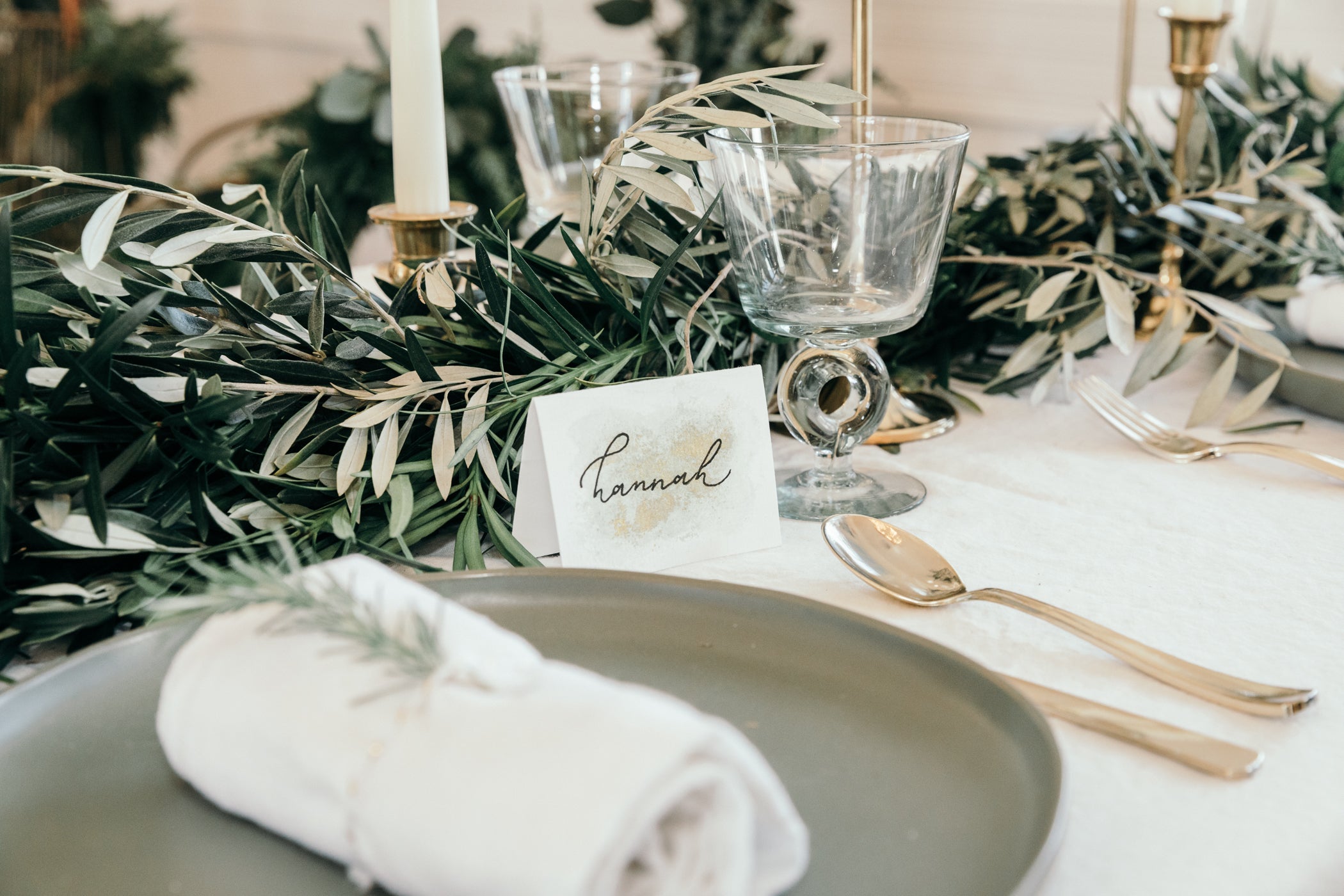 Selecting Seasonal Greenery for Your Table – Gracious Garlands