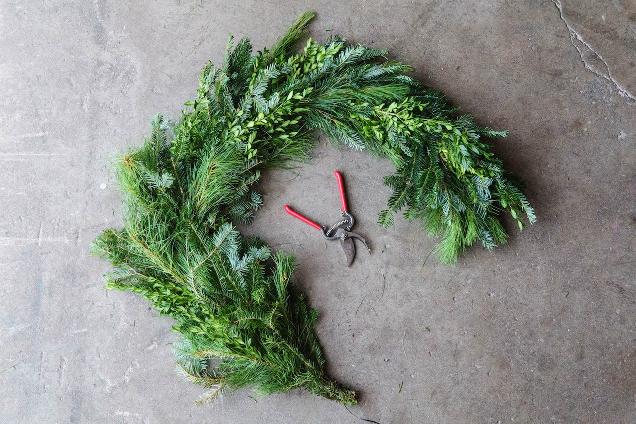 Lookbook – Gracious Garlands